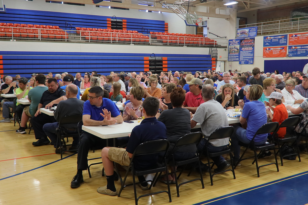 8th Grade Breakfast and 4th Quarter Honor Roll – Jasper County Daily News