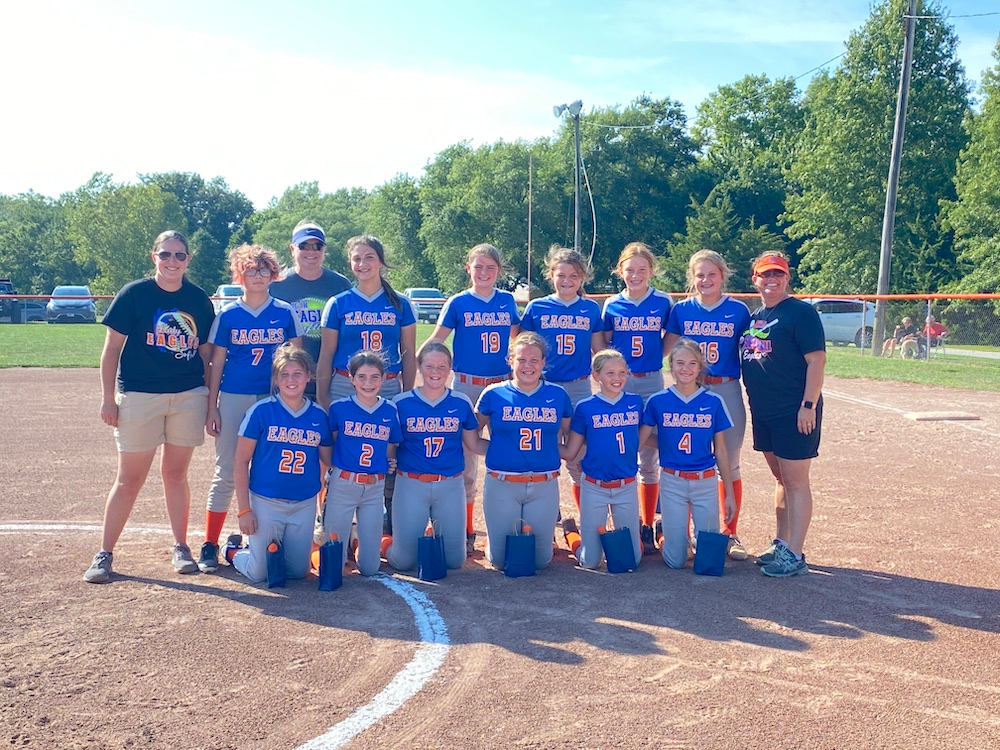 Lady Eagles Softball 8th Grade Recognition Night – Jasper County Daily News