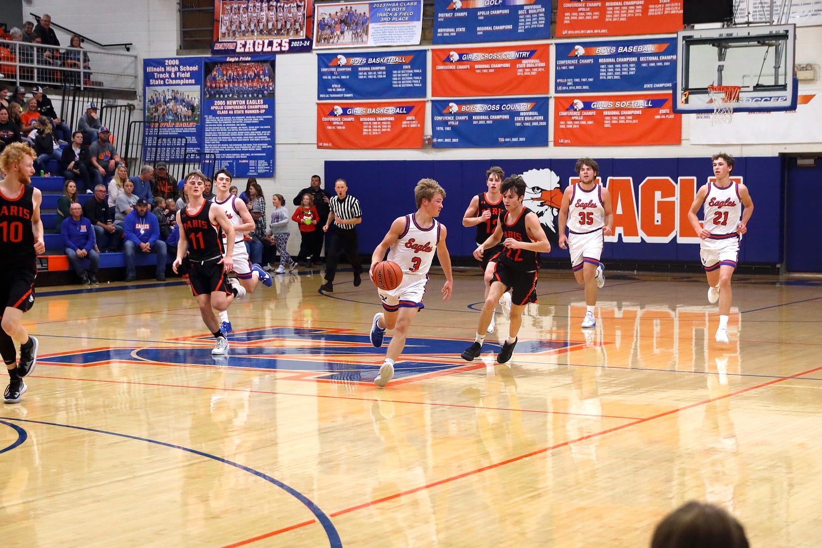 Eagles Defeat Tigers 63-26 – Jasper County Daily News