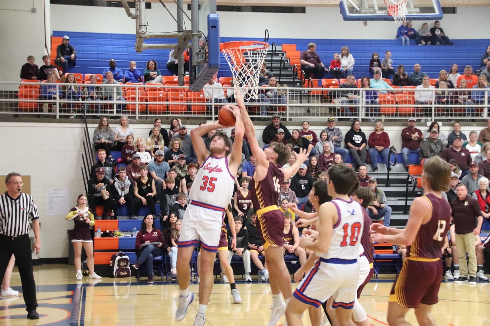 Boys Basketball Defeats Dieterich – Jasper County Daily News