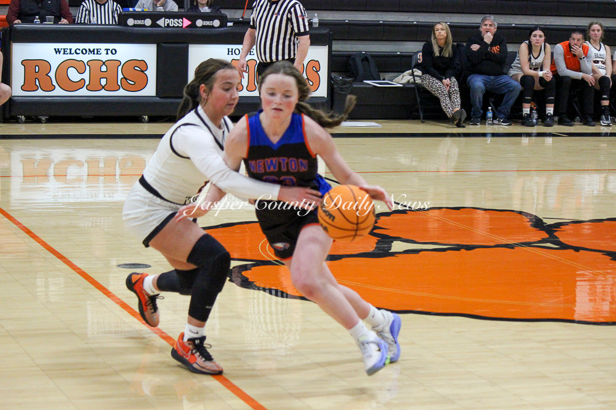 Lady Eagles Advance to LIC Championship After Win Against Paris ...