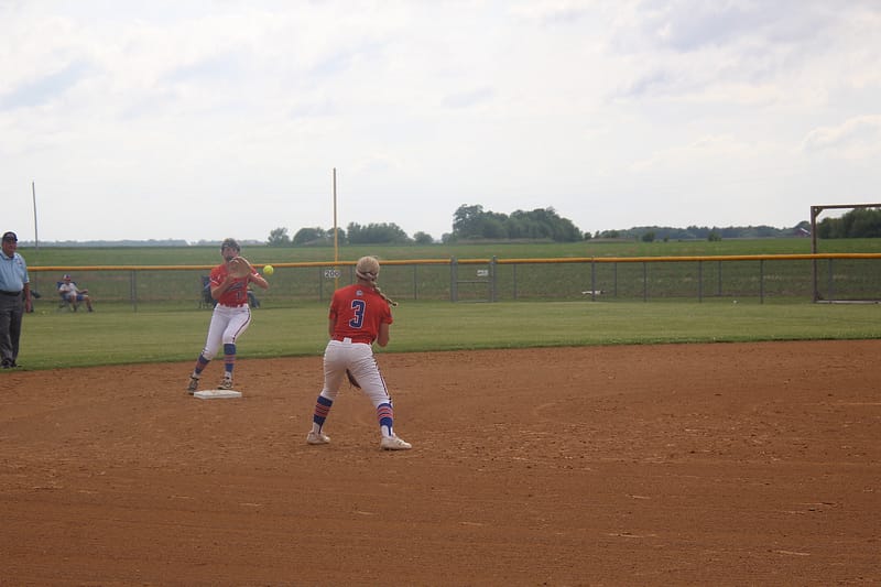 Lady Eagles Fall in Round One of Sectional Play Versus Freeburg Midgets ...