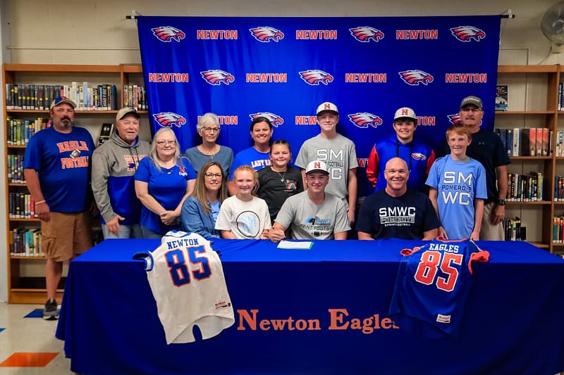 Payton Harris Signs with Saint Mary of the Woods to Play Sprint ...