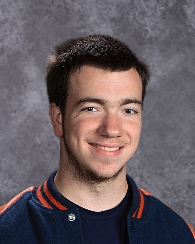 Sunday Seniors: Avril Stoops, Marshall Tarr, Vanessa Toombs, Eli Weber ...